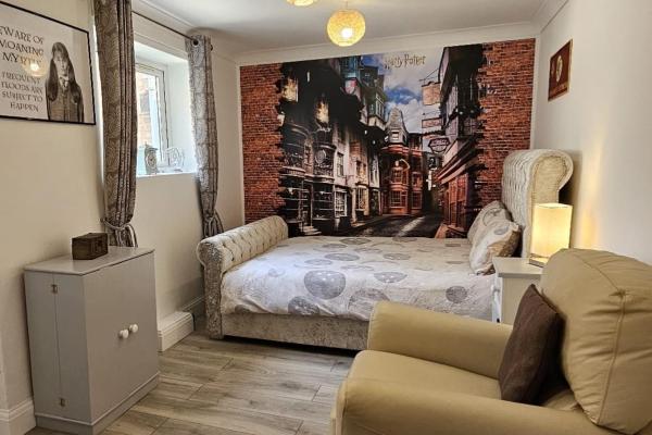 Patronas Place - Watford