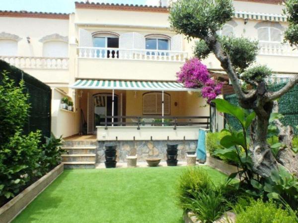 Encantadora Casa Adosada Con Jardín En Miami Playa - Es-9-161 - Miami Platja