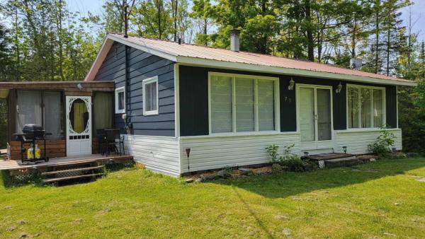 Affordable Sauble Beach Getaway - Sauble Beach