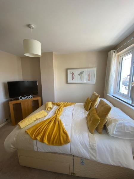 Carol,s Place Bridgend, Porthcawl, Margam Park, Port Talbot, Swansea & Cardiff Mins From J37 M4 Sleeps 6 - Kenfig Pool