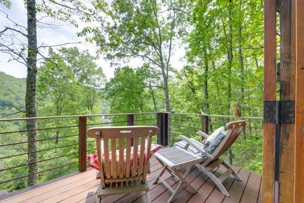 Waterfall Views - Blue Ghost Cabin In Cullowhee! - Cashiers, NC
