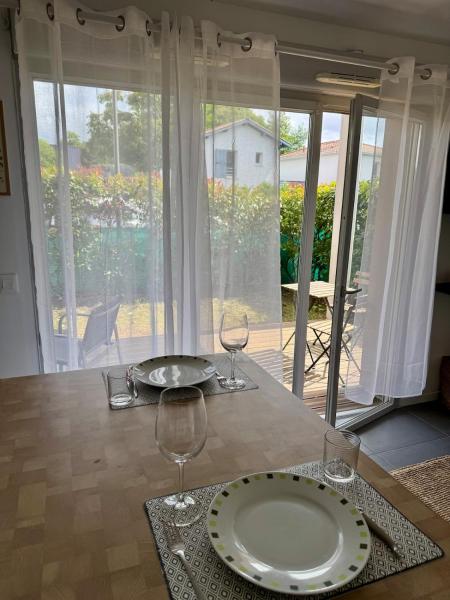 Modern Garden Apartment - Labenne