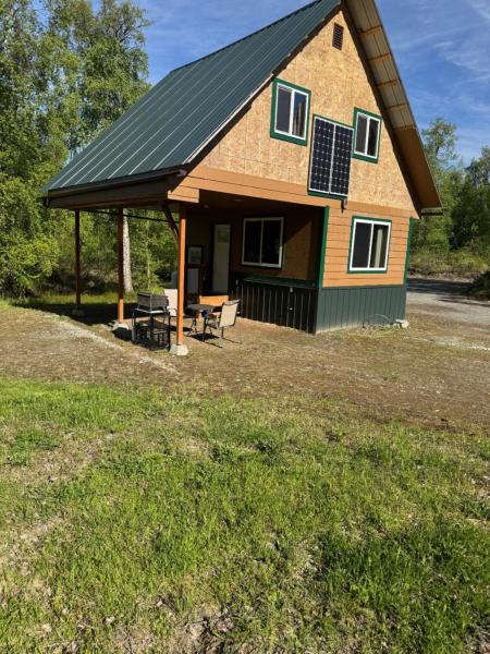 Homestead Cabin East - Talkeetna, AK