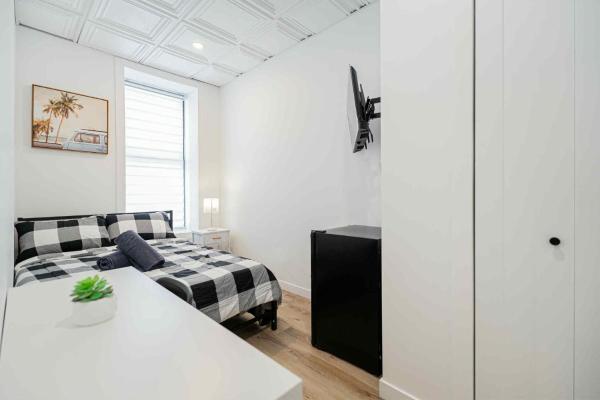 Room N1 In A Shared Apartment In Downtown Montreal - Boucherville