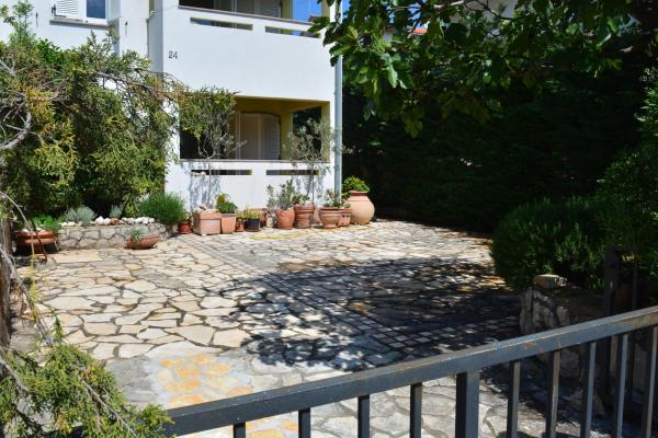 Apartment Silva - Punat