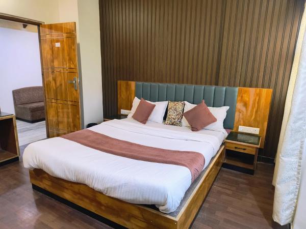 Hotel Bridge - Ahmedabad