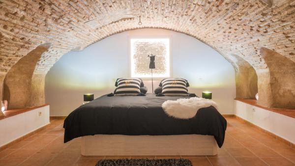 Medieval Cave Experience - Toledo