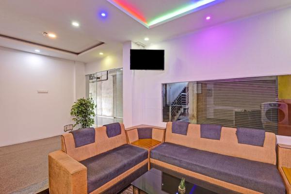 Collection O Express Suites - Kozhikode