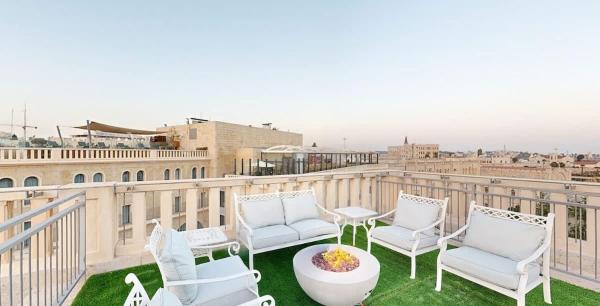 Modern Bright Mamilla Gem - Prime Location - 베들레햄