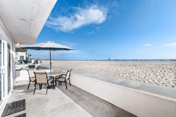 3br Oceanfront In Desirable Location At Excellent Value By Beachview Rentals - Newport Beach, CA