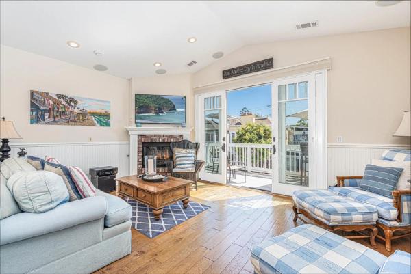Darling 3br Beach Home On Quiet Street Easy Walk To Beach By Beachview Rentals - Newport