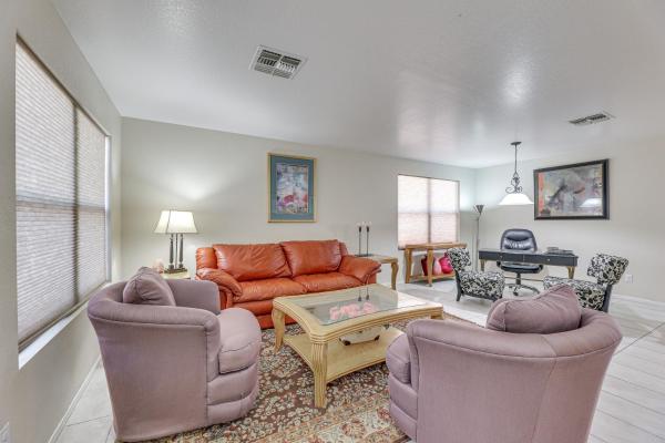 Casa Grande Home Near Golf, Dining And Shops! - Casa Grande, AZ