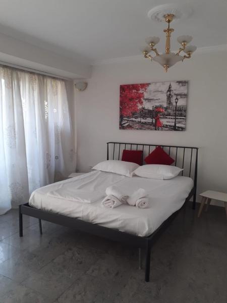 River Tirana Hostel - Tirana