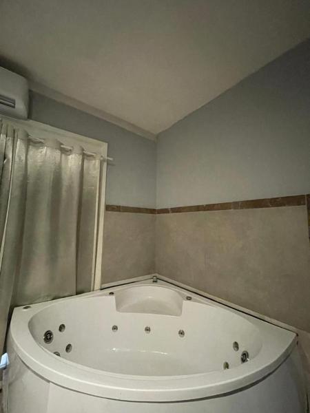 Apartamento 04 - Dois Quartos E Cozinha - Balneario Camboriú