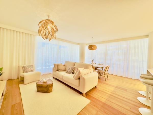 De Lux Spa & Pool Room Apartment - Porches
