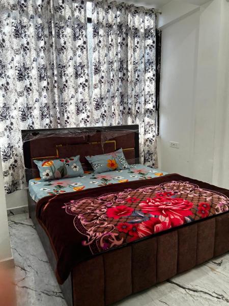 Shri Prabhu Dham- Near Prem Mandir - Mathura