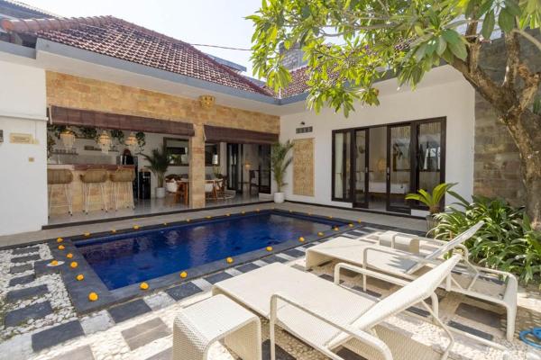 Cozy Villa 2bdr In Seminyak , Pool,800m Beach - 