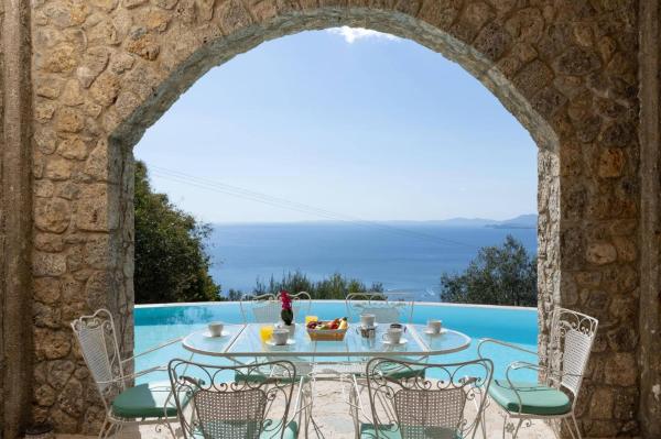 Villa Astarti By Villa Plus - Ksamil