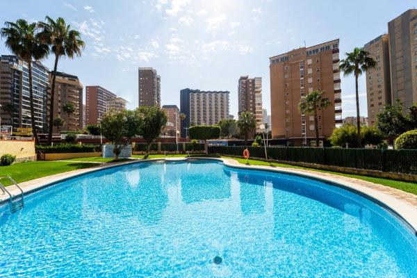 Stylish Seaview Apartment With Pool Access - Benidorm