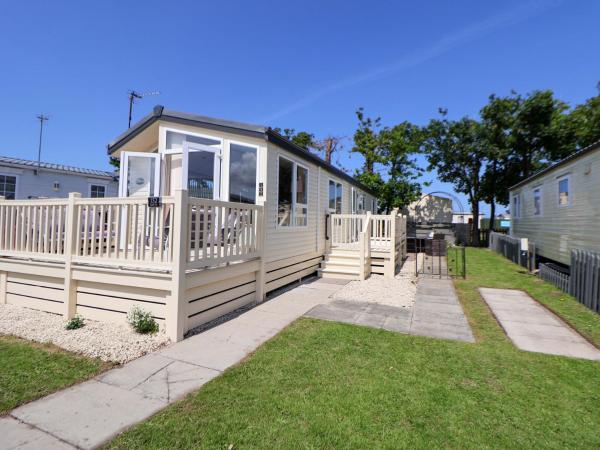152 Central Park - Prestatyn
