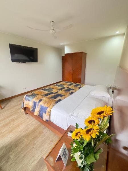 Hotel Esencia Suites - Lima