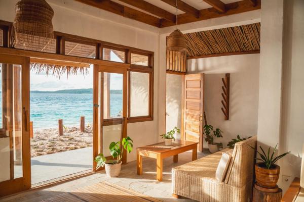 Oinan Beach Villa - West Sumatra