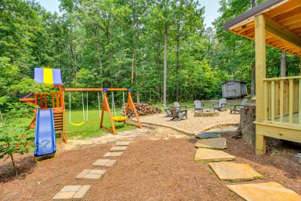 Private Deck Studio Near Guntersville Lake! - Pisgah, AL