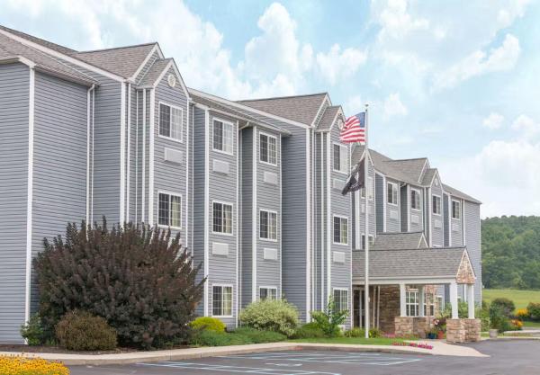 Microtel Inn & Suites By Wyndham Hazelton/bruceton Mills - Farmington, PA