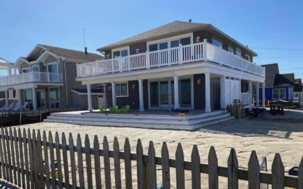 Ocean Avenue Oasis - Toms River, NJ