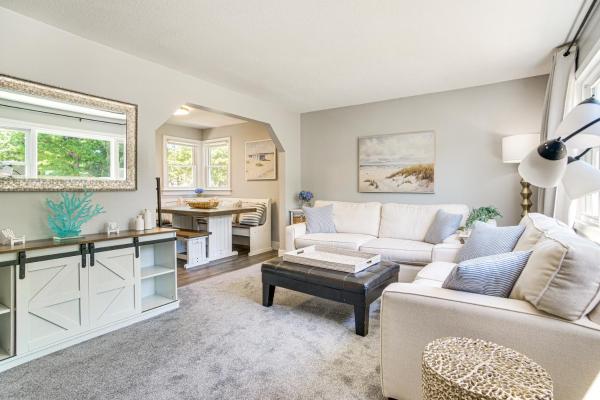 Private Beach And Fire Pit Cape Cod Retreat! - Mashpee, MA