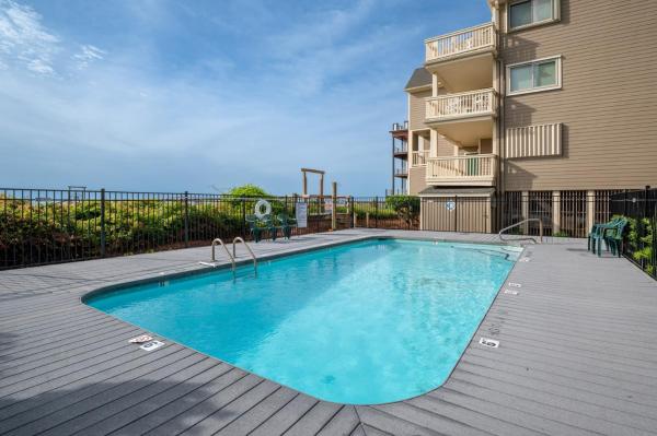 Oceanfront Condo Complex With Pool - Carolina Beach, NC