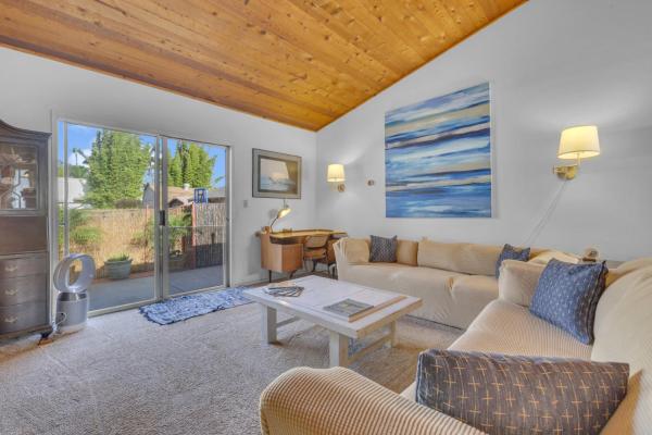 2 Blocks To Beach, Firepit, Sandbox, Bbq, Work - Carlsbad, CA