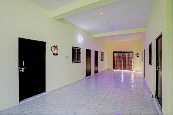 Hotel O Green Royals - Aligarh