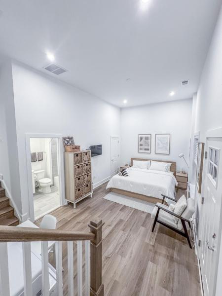 Serene Scandanavian Loft Suite - Fairfax, VA