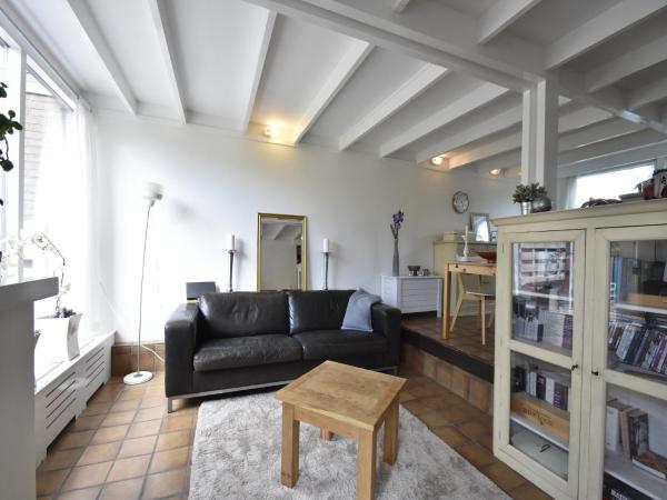 Seaside Serenity In Warmenhuizen, Cleaning Included - Bergen