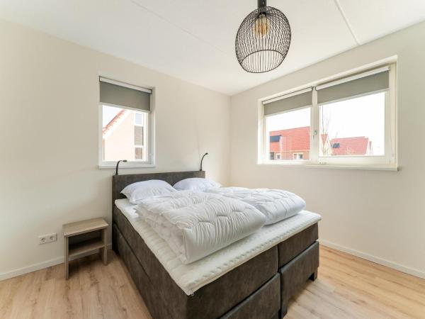 Holiday Home In Scherpenisse Near The Sea, Cleaning Included - Wemeldinge