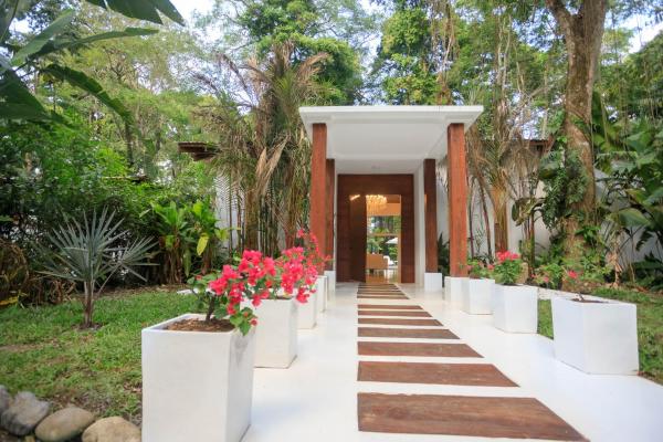 Villa Paparazzi - Private Beachfront Villa - Costa Rica