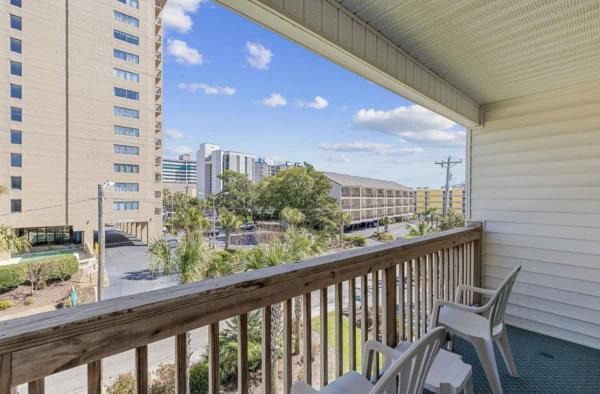 Cozy Beach Condo Pool Sm Dogs Ok Free Tickets D31 - Myrtle Beach, SC
