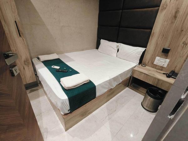Hotel O Royal Bkc - Mumbai