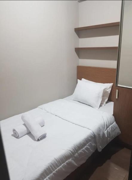 Jardin B20, Pool View, Netflix & Wifi - Bandung