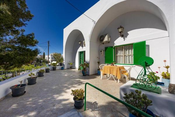 Amoni House- An Authentic Village Stay - Santorini