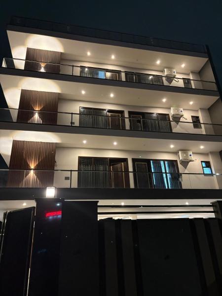 Radiant Blu Hotels - Noida