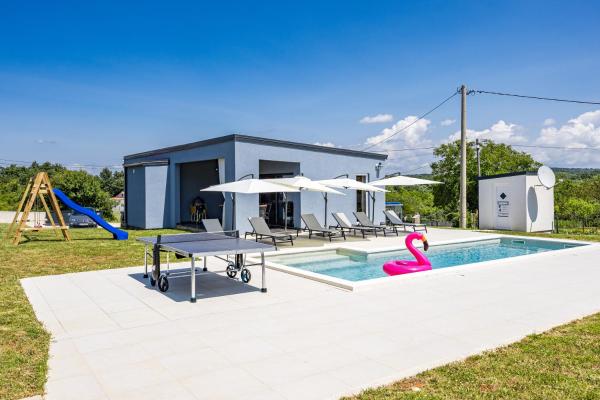 Villa Hera With Private Pool In Istria Quiet Location And Modern Design - Pazin