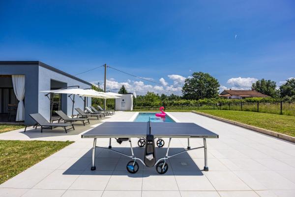 Hera Countryside Villa By Qubo Villas - Kanfanar