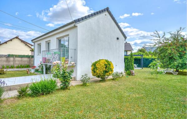 2 Bedroom Cozy Home In Athis Mons - Évry