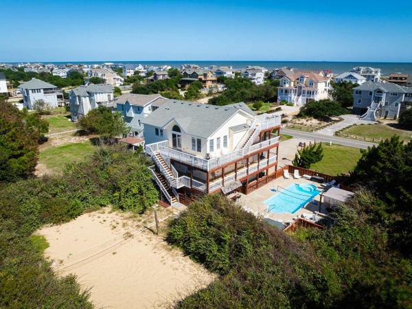 Whalehead Adventure With Ocean Views Pool Spa - Corolla, NC