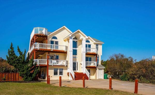 Whalehead Adventure With Ocean Views Pool Spa - Corolla, NC