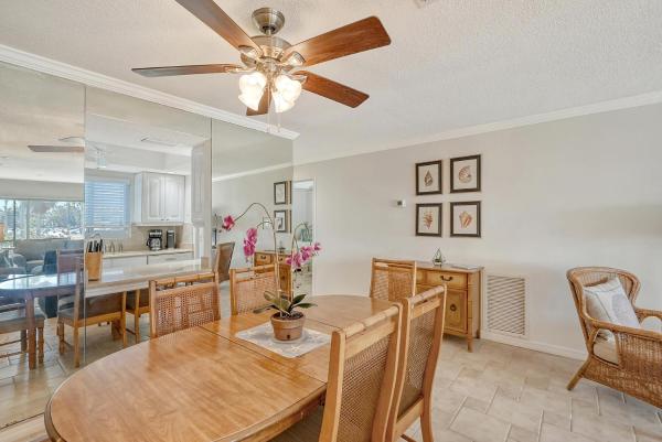 Crescent Royale Condominiums 115 - Siesta Key, FL