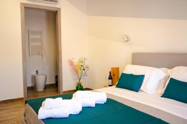 La Corte Di Giovanni - Guest House - Olbia