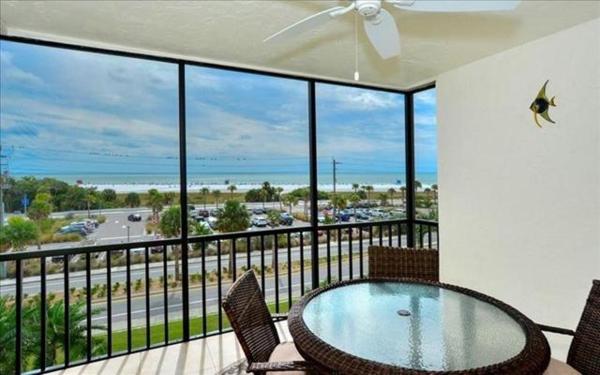 Crescent Royale Condominiums 409 - Siesta Key, FL